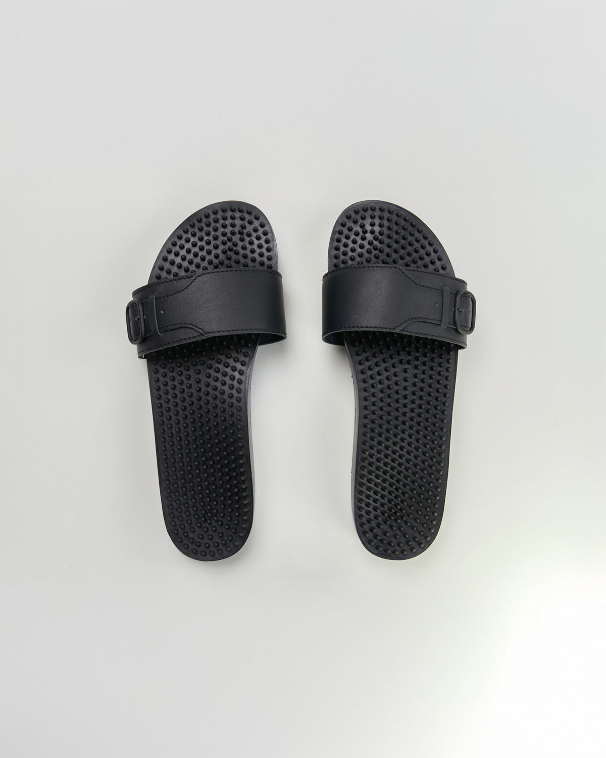 Noppe 78 Mono Schwarz – Heinrich Berkemann